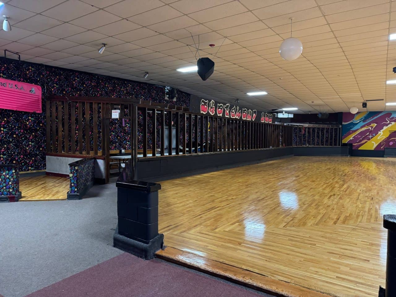 Roller Skating Rink Hickory • Family-Friendly Events • Skateland USA
